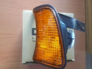 Bmw e34 sinyal sarı sol 63131384033